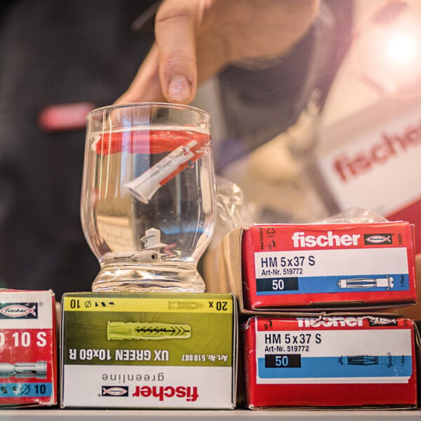 Plastic Versus Nylon Wall Plugs - UPAT