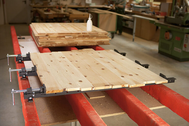 Everything You Need to Know About Sash Clamps for Woodworking - UPAT